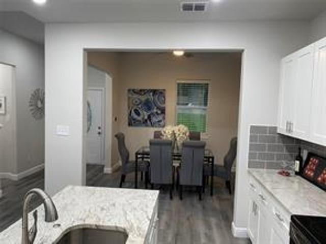 2611 Lakeridge Drive