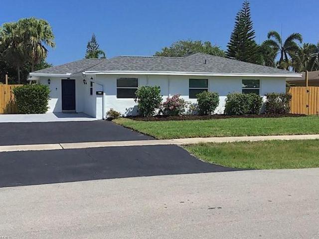 2611 Poinciana Dr, Naples, FL 34105