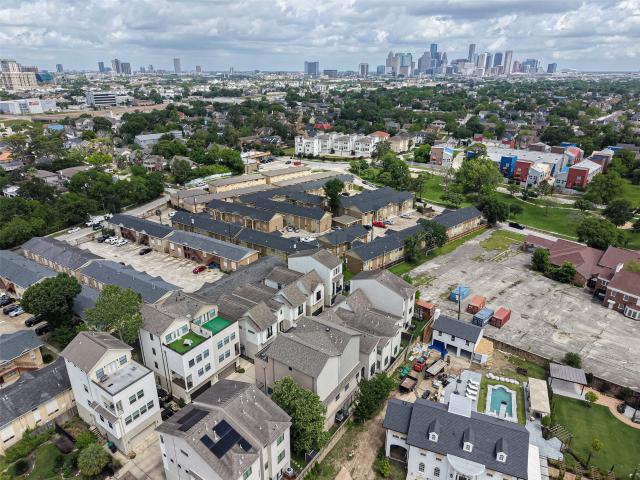 2611 Riverside Dr, Unit C, Houston, TX 77004 | MLS #75807