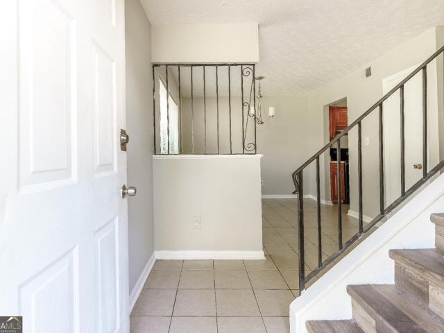 2611 Stratford Lane