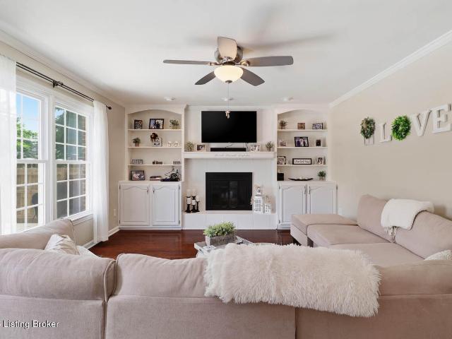 2611 Summerfield Dr