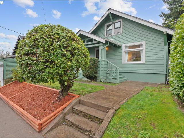 2611 SE 49TH AVE