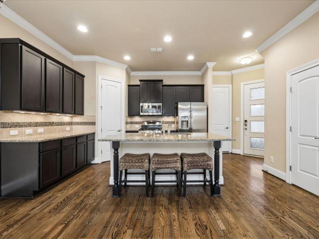 2611 Shady Woods Lane