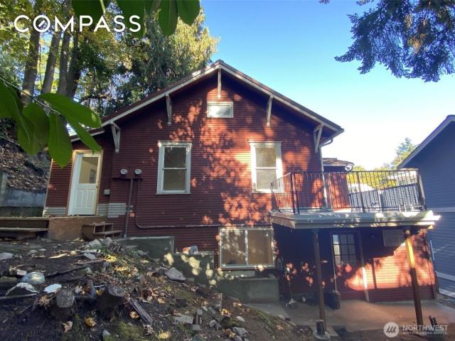 2611 3rd Ave W, Seattle, WA