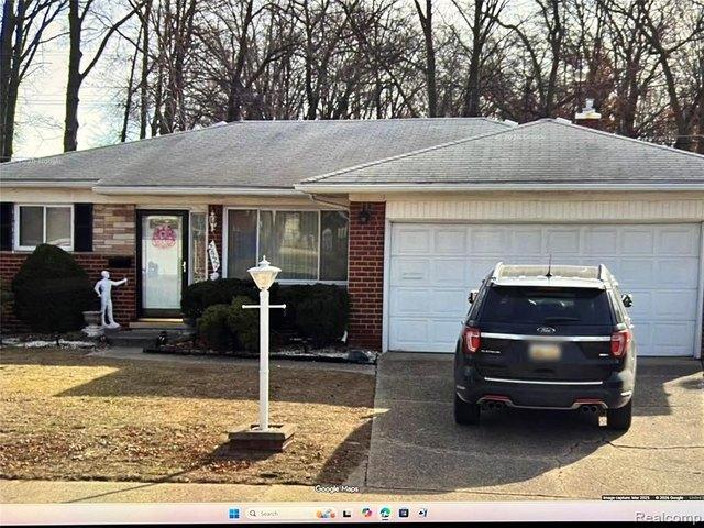 26122 Warner Ave, Warren, MI 48091