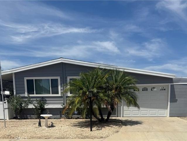 26125 Butterfly Palm Dr, Homeland, CA 92548