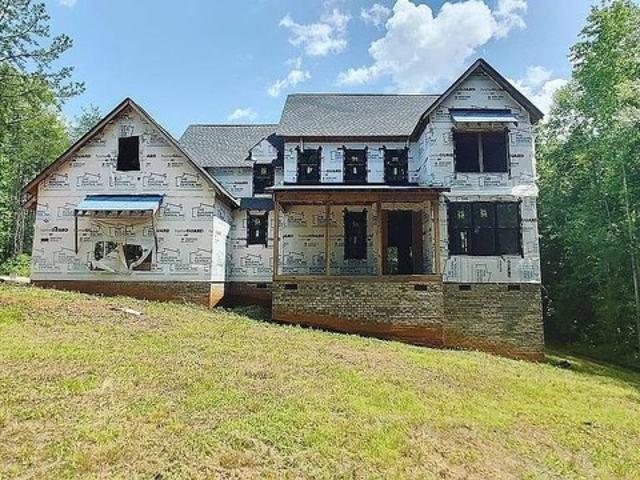 2612 Moon Creek Ln, Clover, SC 29710