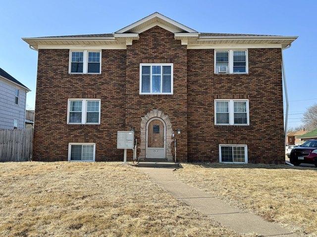2612 N Harrison St, Davenport, IA 52803