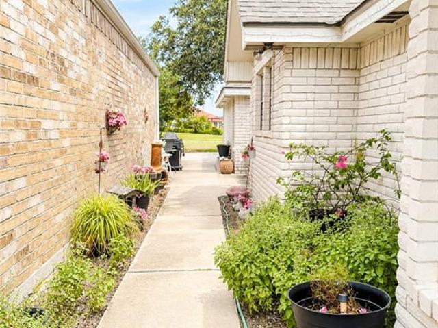 2612 Ashley Drive