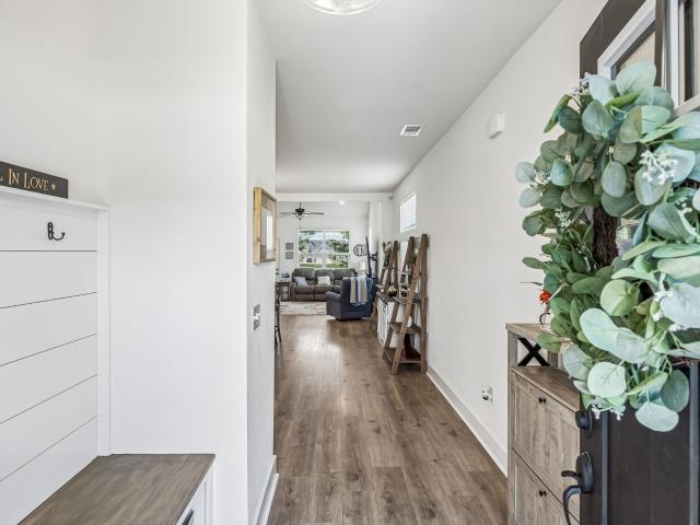 2612 Camrose Way