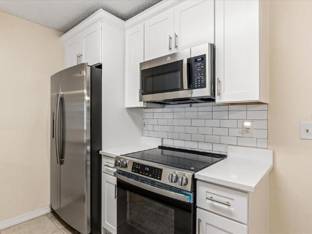 2612 Grassy Point Dr, Unit 208, Lake Mary, FL 32746 | MLS #O6388 | Compass