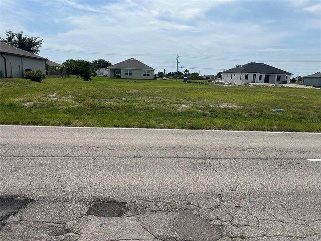 2612 Santa Barbara Blvd N, Cape Coral, FL 33993