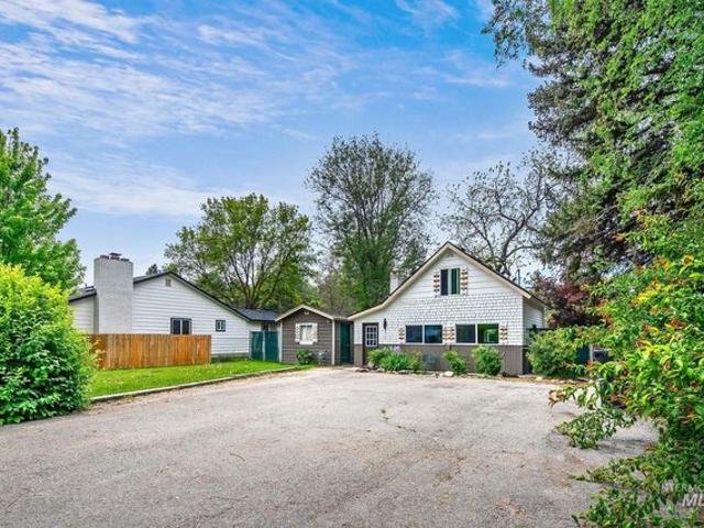 2613 N Woody Dr, Boise, ID 83703