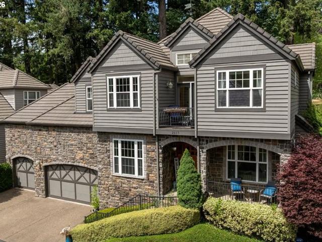 2613 Beacon Hill Dr, West Linn, OR 97068