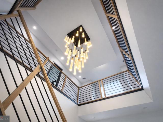 2613 Beacon Hill Rd, Alexandria, VA 22306 | MLS #VAFX2301 | Compass