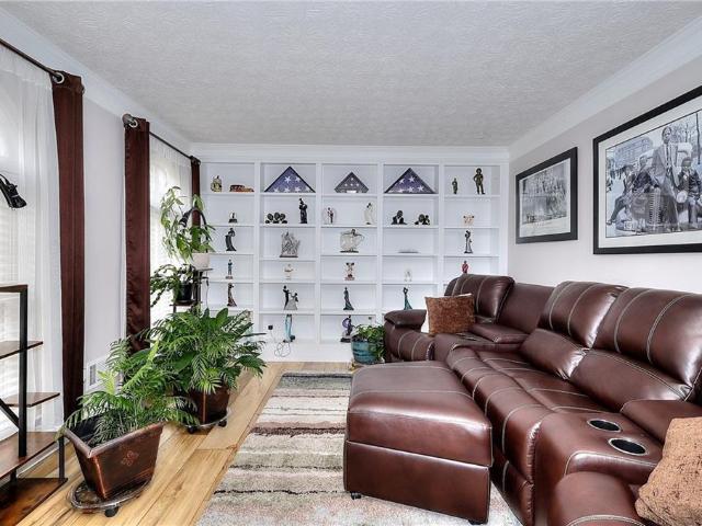 2613 Bridgewood Lane