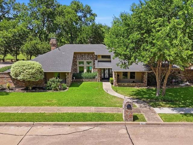 2613 Country Valley Rd, Garland, TX 75043