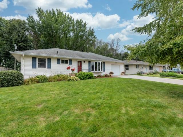 2613 E Main St, Mankato, MN 56001