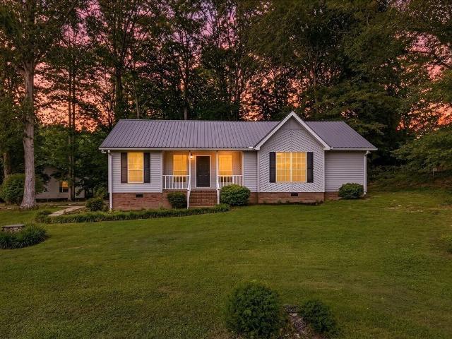 2613 Kenwood Drive