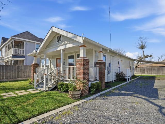 2613 Lorraine St, Houston, TX 77026 | MLS #29805 | Compass