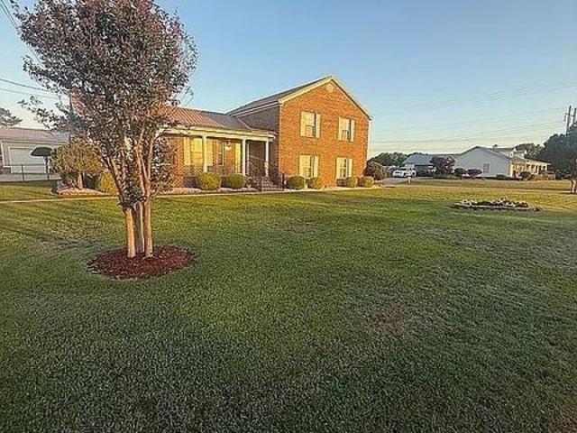 2613 Redmond Rd, Dothan, AL 36303