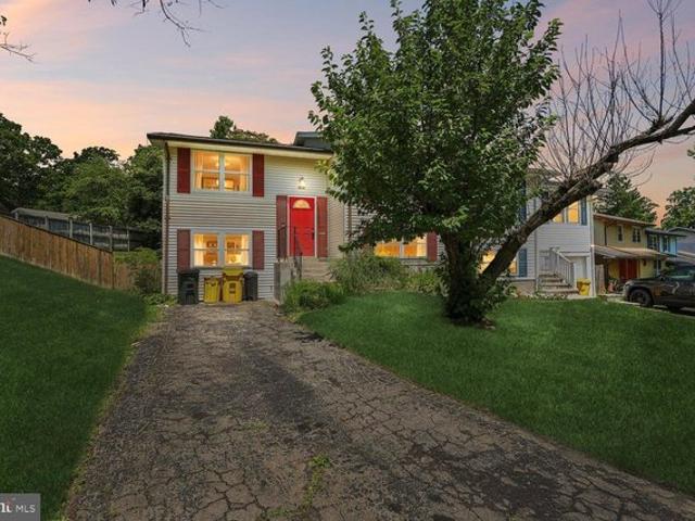 2613 Vivaldi Ln, Gambrills, MD 21054