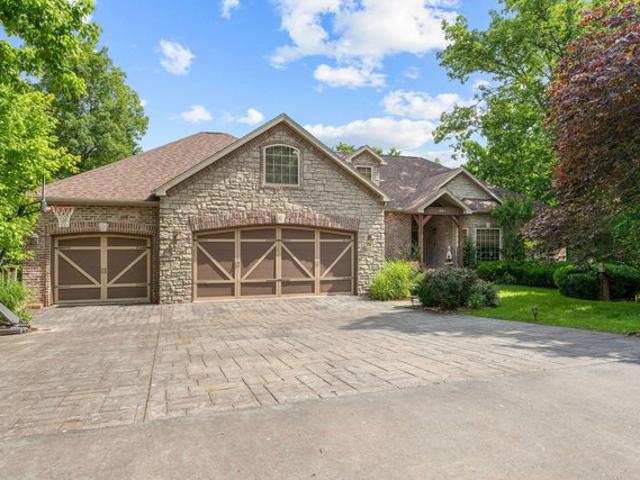 261 Country Bluff Dr, Branson, MO 65616