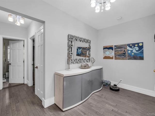 261 Central Avenue D1
