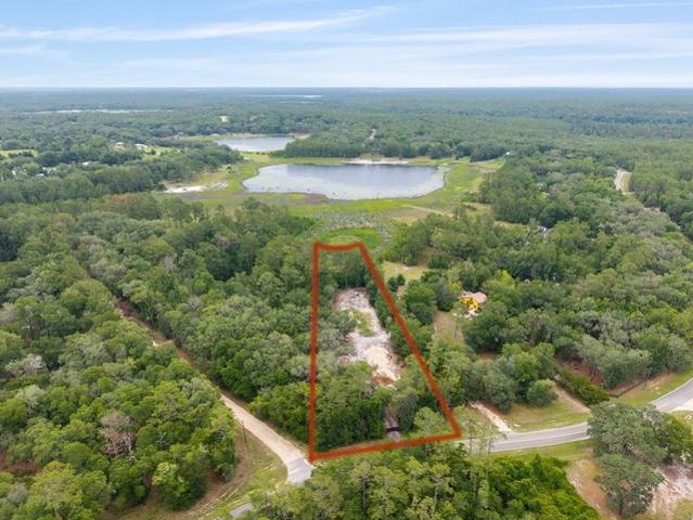 261 Ashley Lake Dr, Melrose, FL 32666