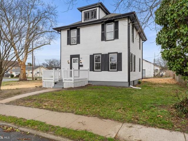 261 B St, Carneys Point, NJ 08069