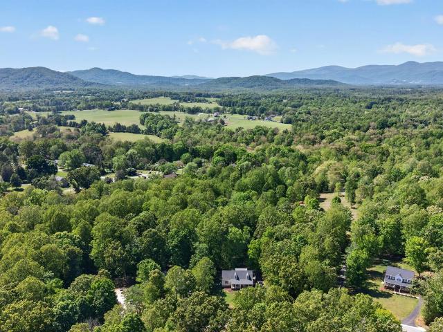 261 Blue Ridge Ln