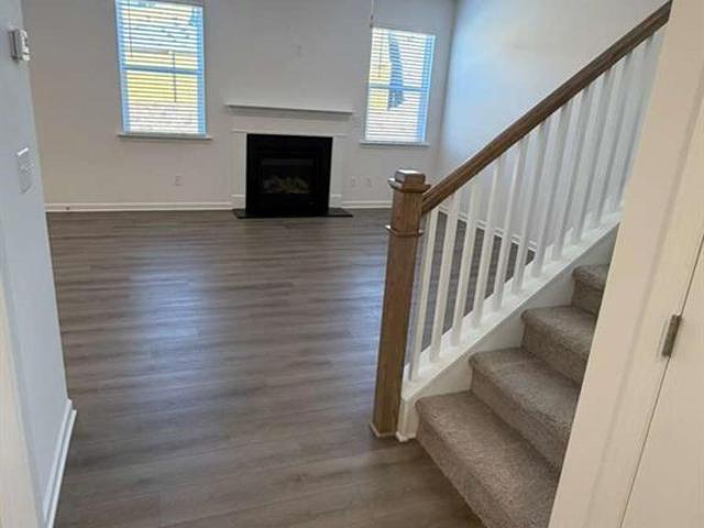 261 Bloomfield Cir, Canton, GA 30114 | MLS #7733 | Compass