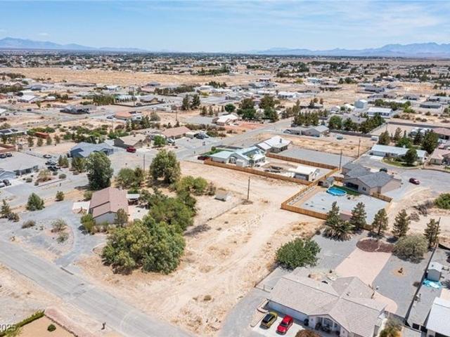261 E Hickory St, Pahrump, NV 89048