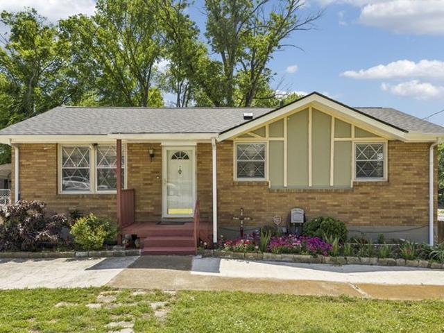 261 Eisenhower Dr, Nashville, TN 37211