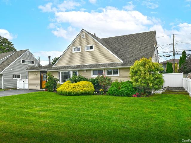 261 Elm Drive S