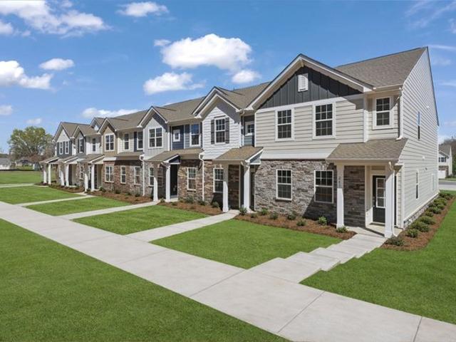 261 Fourth St, York, SC 29745