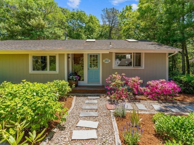 261 Fells Pond Road