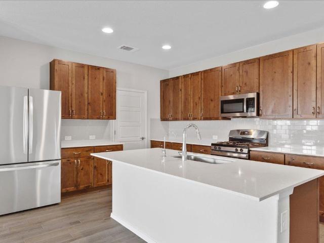 261 Hortus Dr