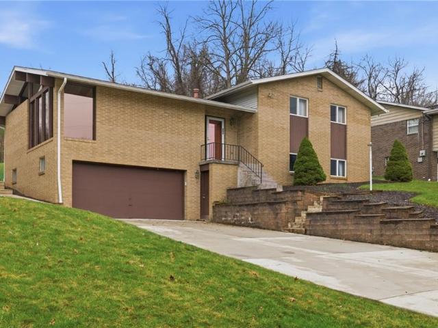 261 Hazelwood Dr, Washington, PA 15301 | MLS #1743 | Compass