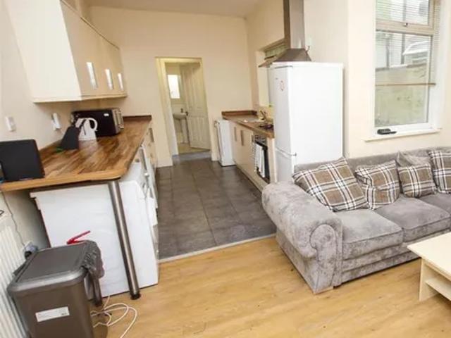 261 Heeley Road, Stirchley, B29 6EL, United Kingdom | 6 bed house for rent #139476167 | Rentberry