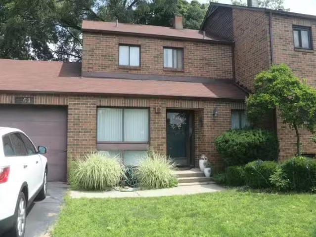 261 HERITAGE COMMONS ST SE, GRAND RAPIDS, MI 49503 Single Fami.