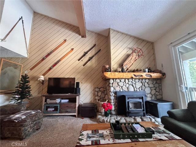 261 Lakeview Boulevard 54