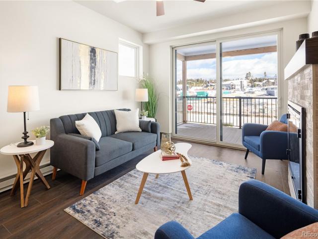 261 Meadow Mile W # 4
