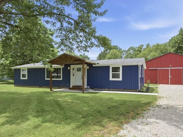 261 N Hillsboro Rd, New Castle, IN 47362