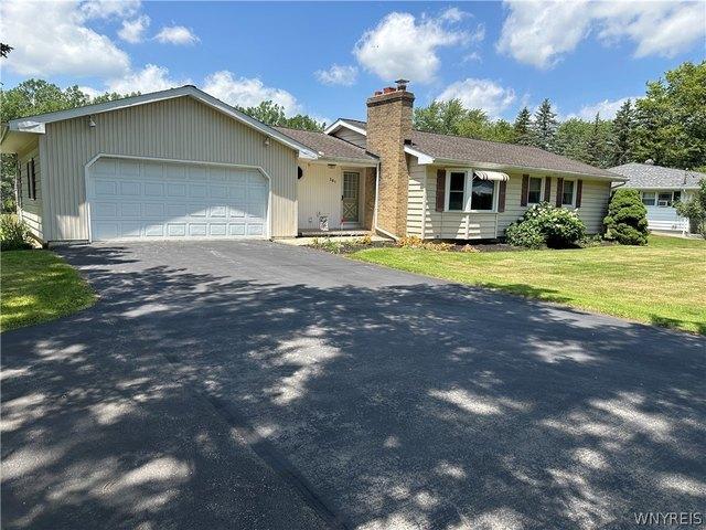 261 N Linwood Ave, Warsaw, NY 14569