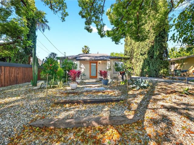 261 N Oak Ave, Pasadena, CA 91107 | MLS #AR26096 | Compass