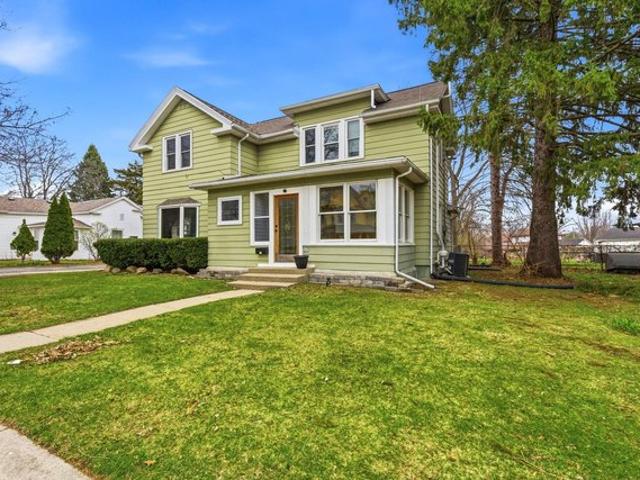 261 S Church St, Whitewater, WI 53190