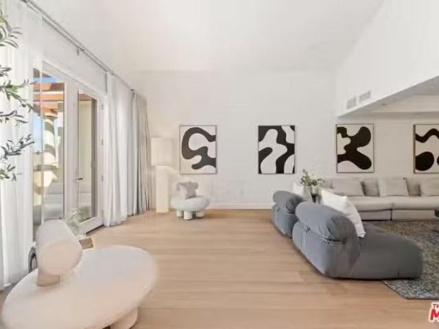 261 S Reeves, PH6, Beverly Hills, CA 90212