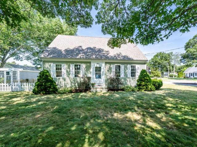 261 Seacoast Shores Blvd, Teaticket, MA 02536