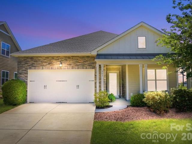 261 Stone Mountain Way, Denver, NC 28037